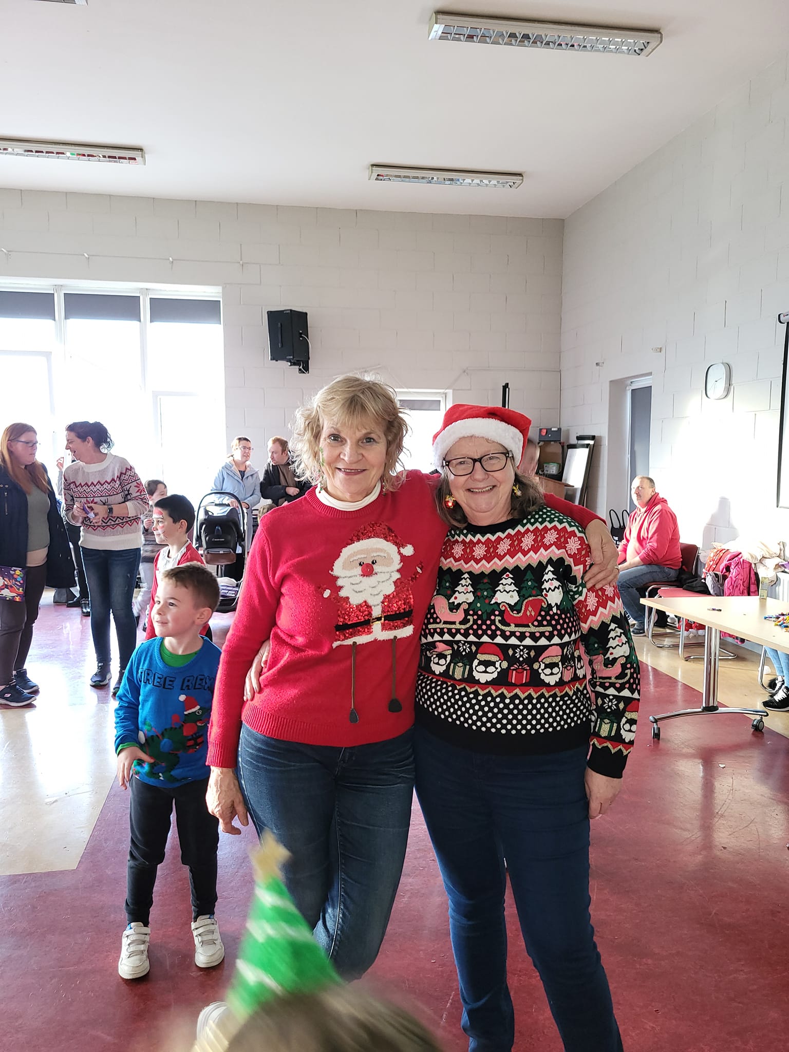 Santa Comes To Le Cheile - Le Cheile Family Resource Centre